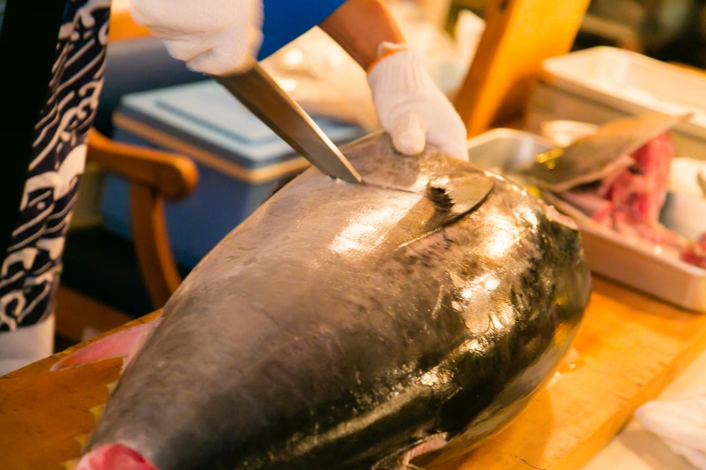 Tuna cutting show | Option | Yakatabune Iwaiya | Tokyo Yokohama